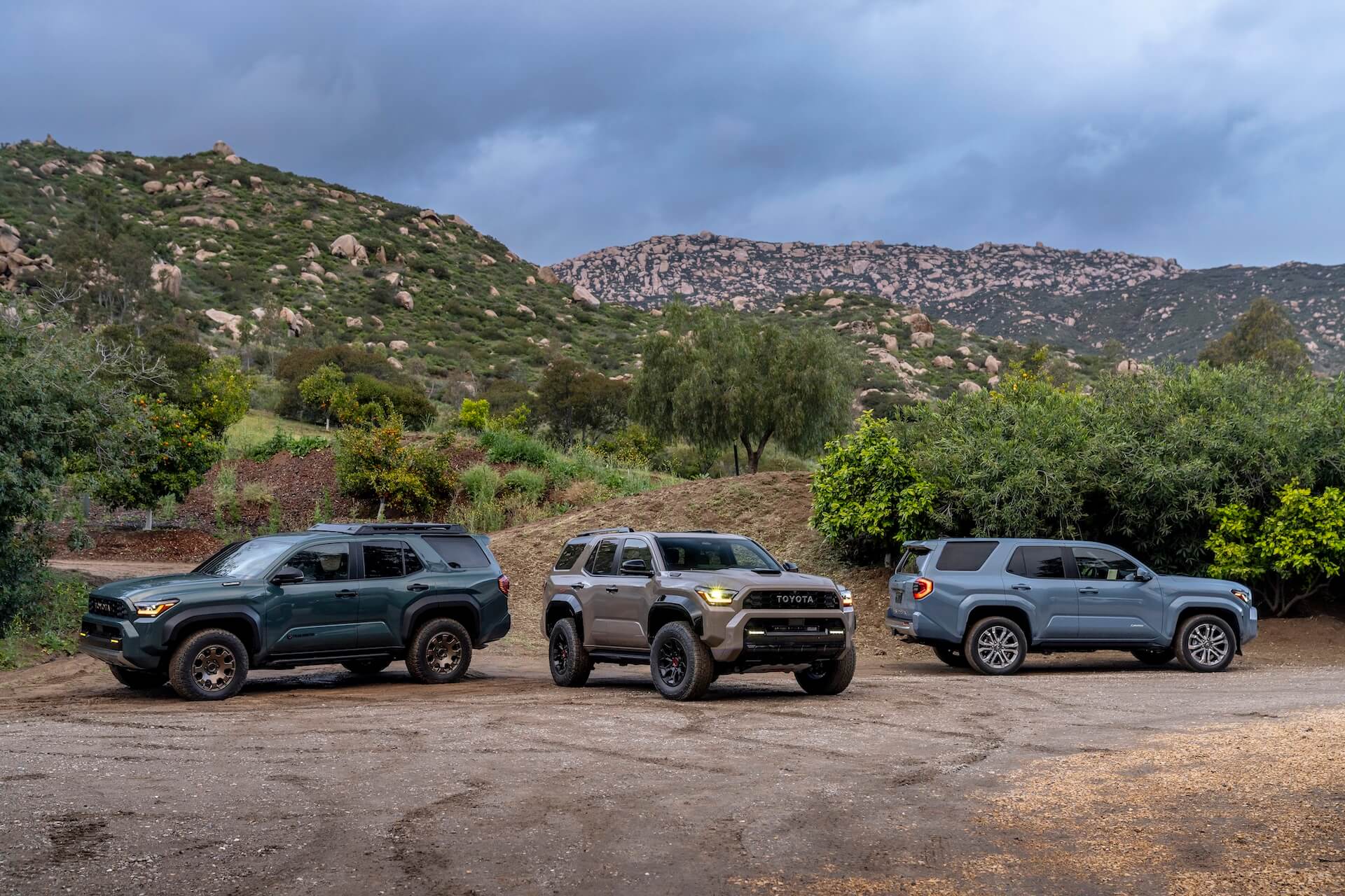 2025 Ford Bronco vs Toyota 4Runner: The Ultimate Comparison - Toyota of ...